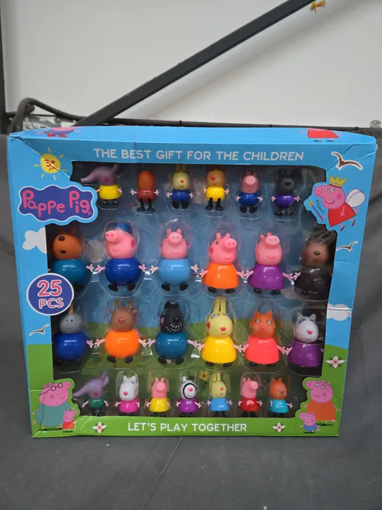 Lot 6009: PEPPA PIG LETS PLAY TOGETHER FIGURES - 5004801 | Simon ...
