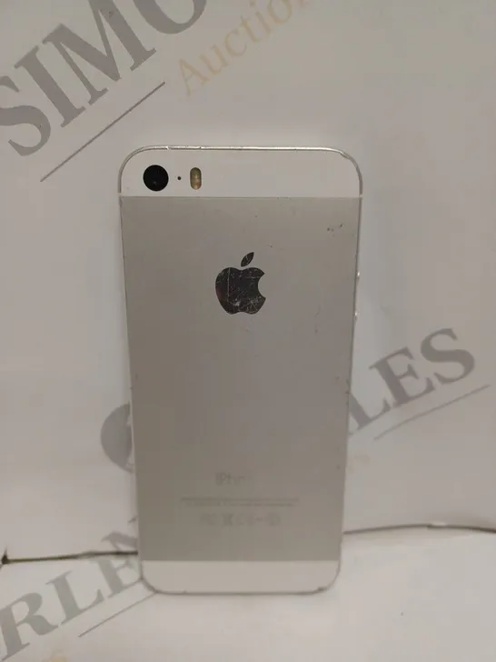 Lot 2649: APPLE IPHONE 5S A1457 SMARTPHONE - 4588779 | Simon Charles ...
