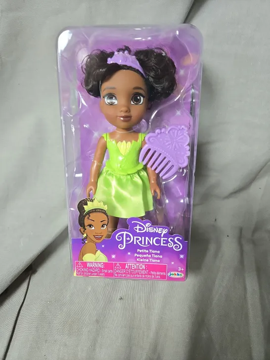 Lot 3046: DISNEY PRINCESS PETITE TIANA DOLL IN BOX - 5427628 | Simon ...