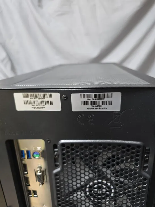 Lot 1327: FUSION 260 GAMING DESKTOP, WITH PLUG - 5528004 | Simon ...