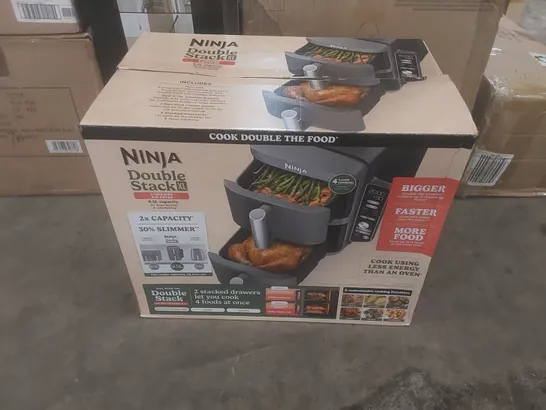 Lot 607: BOXED NINJA STACK 2-DRAWER 9.5L - 5021599 | Simon Charles ...