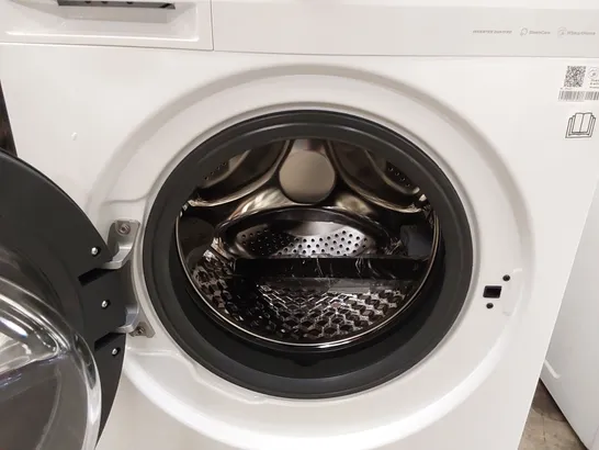 Lot 438: MIDEA MF20ED80WB FREESTANDING WASHER DRYER, BLDC MOTOR, BRIGHT ...