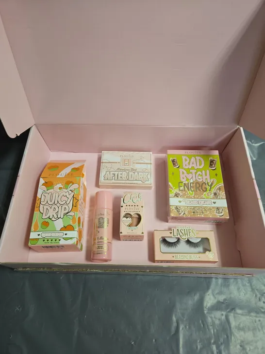 Lot 7864: BOX OF 6 ASSORTED PLOUISE COSMETICS TO INCLUDE - THE CHEEK OF ...