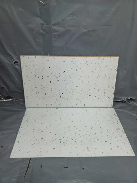 Lot 2303: TYPHOON ELEMENTS SET OF 2 QUARTZ-EFFECT HOB PROTECTORS ...