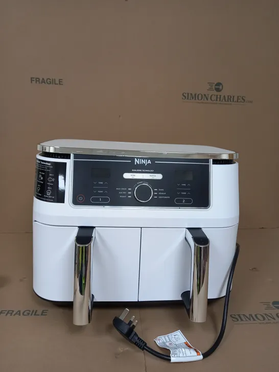 Lot 743: NINJA FOODI MAX DUAL ZONE AF400UKWH AIR FRYER - WHITE, WHITE - 4953787 | Simon Charles ...