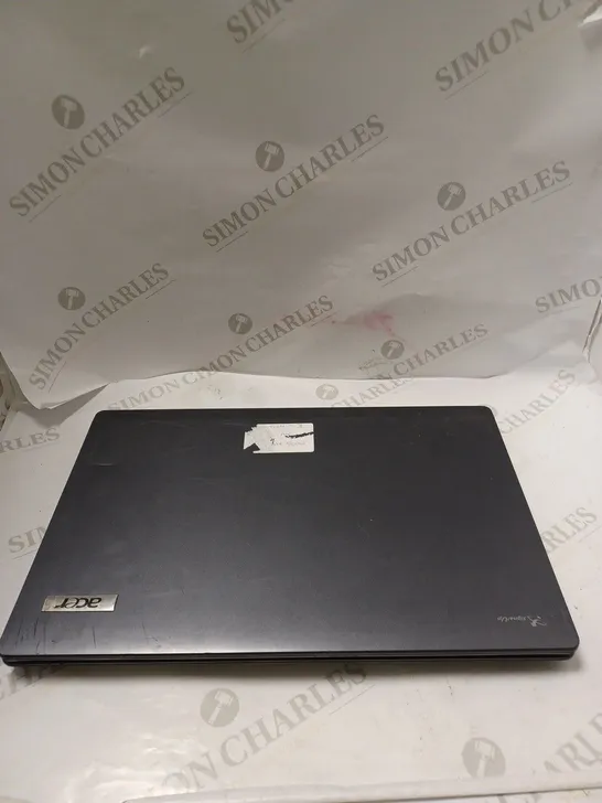 Lot 2225: ACER TRAVELMATE 5740 LAPTOP - 4354620 | Simon Charles Auctioneers