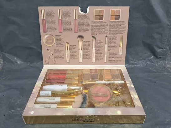 Lot 1545: BELLAPIERRE COSMETICS - GLAM THE ULTIMATE GIFT SET - 5126384 | Simon Charles Auctioneers