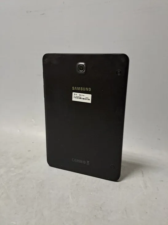 Lot 7017: SAMSUNG GALAXY TAB S2 - SM-T710 - 5077836 | Simon Charles ...