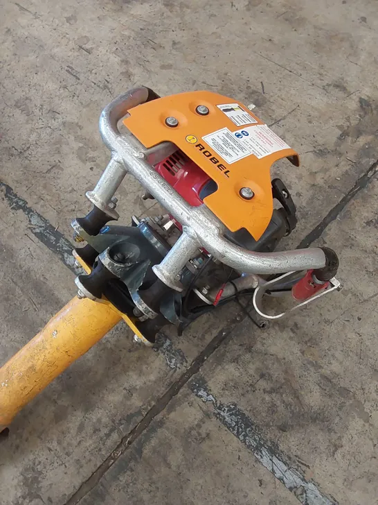 Lot 36: ROBEL 62.05 2 STROKE VERTICAL TAMPER - RAILWAY MAINTENANCE TOOL ...