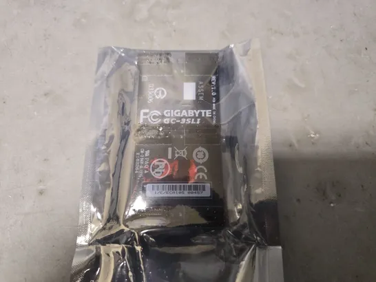 Lot 8934: SET OF 3 GIGABYTE GC-3SLI 3 WAY SLI BRIDGE CONNECTOR ...