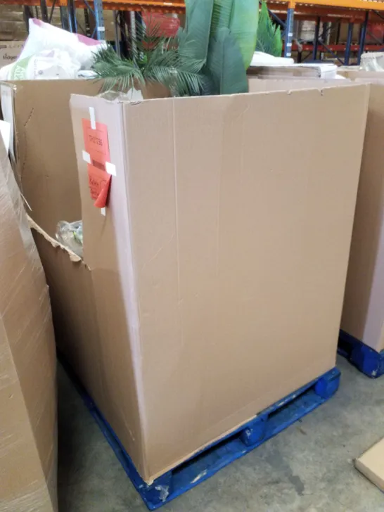 Lot 1034: PALLET CONTAINING APPROXIMATELY 39 PRODUCTS INCLUDING ...