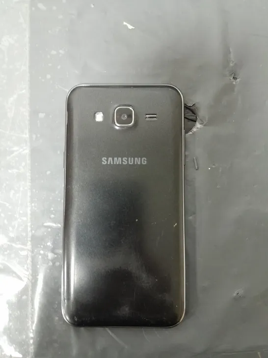 Lot 3543: SAMSUNG GALAXY J5 MOBILE PHONE - 5134103 | Simon Charles ...