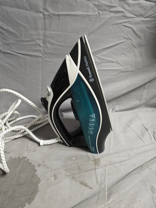 Lot 2302: RUSSELL HOBBS SUPREME STEAM ULTRA 2600W STEAM IRON ...