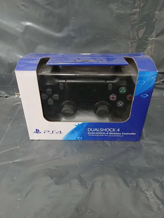 Lot 4196: BOXED SONY DUALSHOCK 4 WIRELESS CONTROLLER - 4963748 | Simon ...