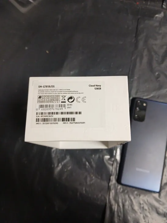 Lot 6008: SAMSUNG GALAXY S20 FE 5G SMARTPHONE – CLOUD NAVY, 128GB ...