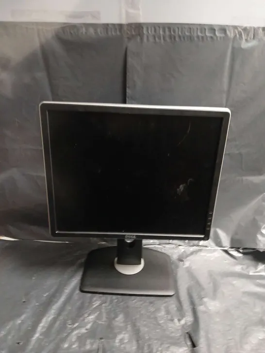 Lot 2206: DELL COMPUTER MONITOR – BLACK LCD DISPLAY - COLLECTION ONLY ...