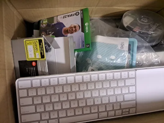 Lot 8081: BOX OF APPROX 12 ASSORTED ITEMS TO INCLUDE - KXBOX FIFA 22 ...