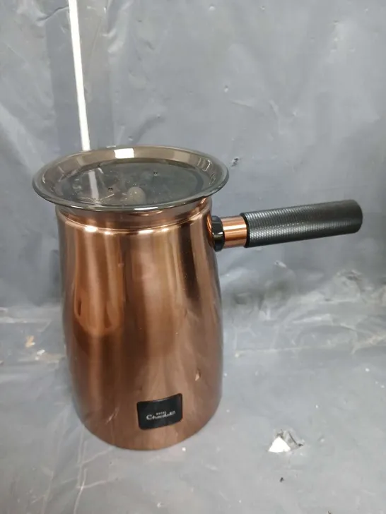 Lot 1754: BOXED HOTEL CHOCOLAT VELVETISER IN COPPER - 4984041 | Simon ...