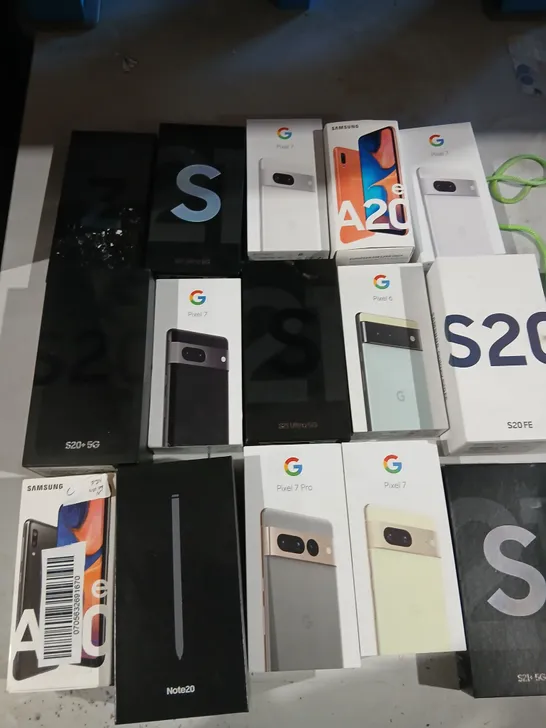 Lot 9829: LARGE QUANTITY OF ASSORTED ELECTRICAL DEVICE PACKAGING/BOXES ...