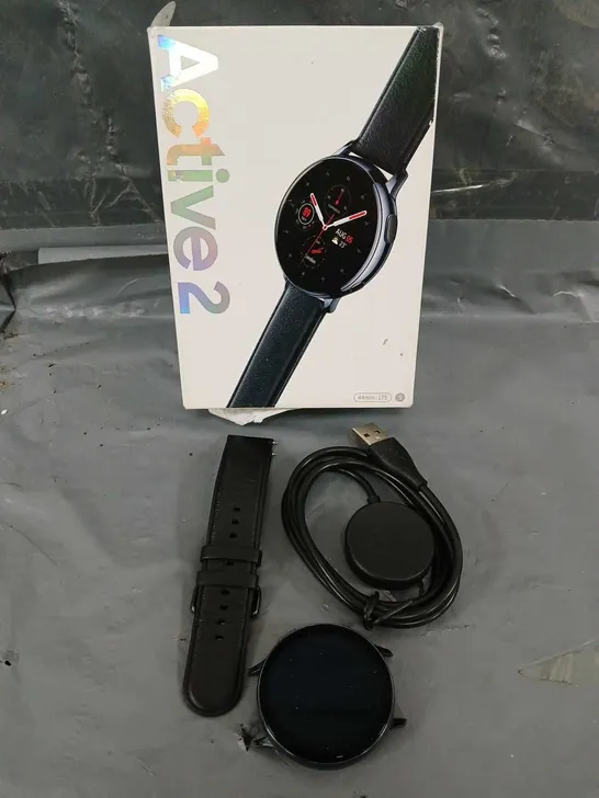 Lot 4533: BOXED SAMSUNG ACTIVE2 SMARTWATCH - 5150939 | Simon Charles ...