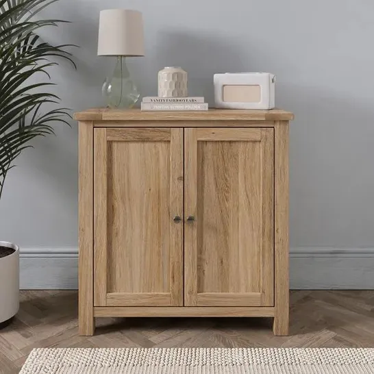 Lot 531: BOXED OLNEY SMALL SIDEBOARD - OAK (1 BOX) - 5400049 | Simon ...