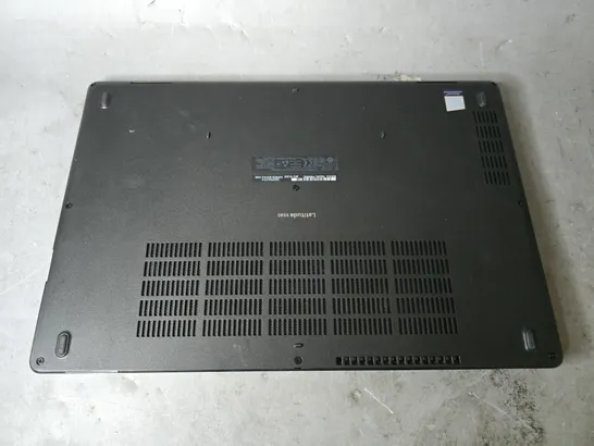 Lot 9282: DELL LATITUDE 5590 - 5220272 | Simon Charles Auctioneers