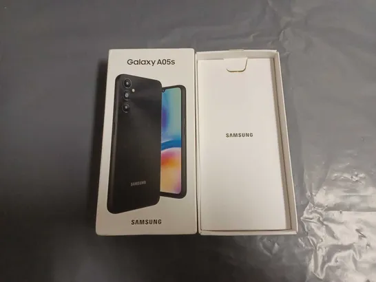 Lot 2415: BOXED SAMSUNG GALAXY A05S 4GB 64GB IN BLACK - SM-A057G/DSN ...