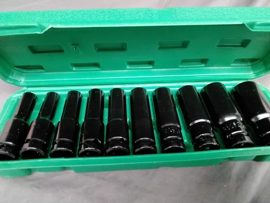 Lot 5029: SOCKET SET 10-PIECE - 5099265 | Simon Charles Auctioneers