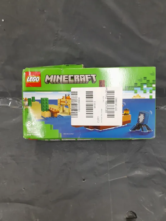 Lot 3095: LEGO MINECRAFT PIRATE SHIP VILLAGE - 21259 - 4972231 | Simon ...