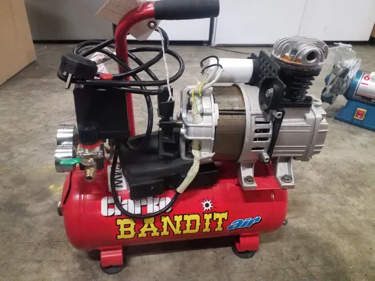 Lot 2494: CLARKE BANDIT V 4.2CFM 8 LITRE 1HP AIR COMPRESSOR (230V ...