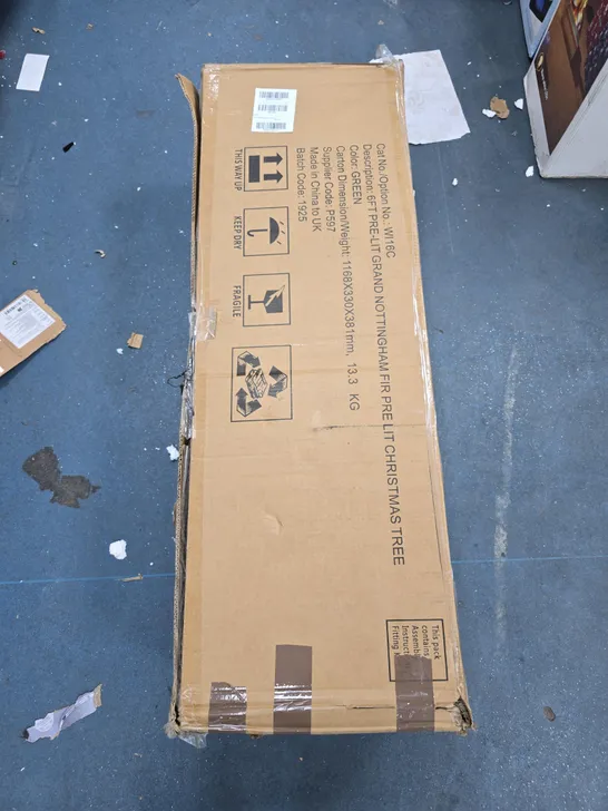 Lot 5835: BOXED 6FT GRAND NOTTINGHAM FIR PRE-LIT ARTIFICIAL CHRISTMAS ...