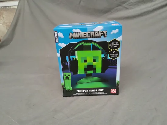 Lot 1115: BOXED MINECRAFT CREEPER HEAD LIGHT - 5034821 | Simon Charles Auctioneers