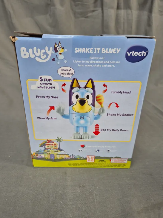 Lot 3096: BLUEY SHAKE IT BLUEY - 5041617 | Simon Charles Auctioneers