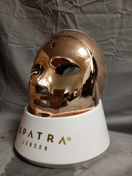 Lot 1227: OPATRA CLEO MASK 14K GOLD - OLG-100, OMZ-100 - 5427386 ...