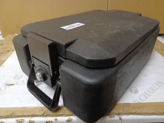 Lot 594: BURG WÄCHTER FP22K FIREPROOF A4 DOCUMENT DEED BOX - 4419366 ...