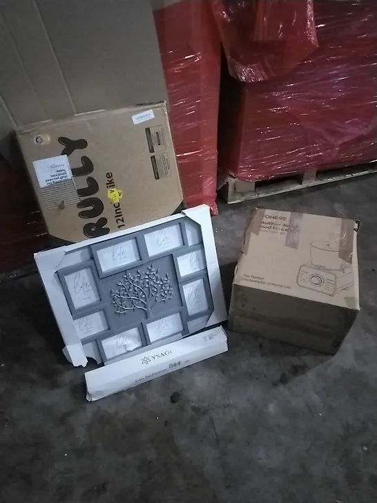 Lot 1022: PALLET OF HOUSEHOLD ITEMS TO INCLUDE 12 INCH BIKE, PHOTO ...