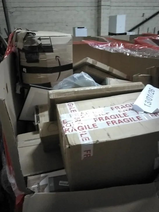 Lot 1232: PALLET OF HOUSEHOLD ITEMS TO INCLUDE FULL LENGTH MIRROR, FAN ...
