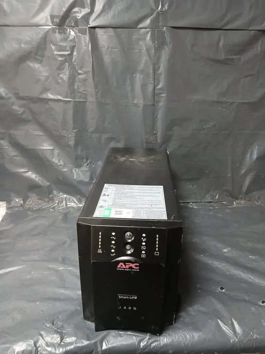 Lot 2642: APC SMART-UPS 1000VA USB & SERIAL 230V - COLLECTION ONLY ...