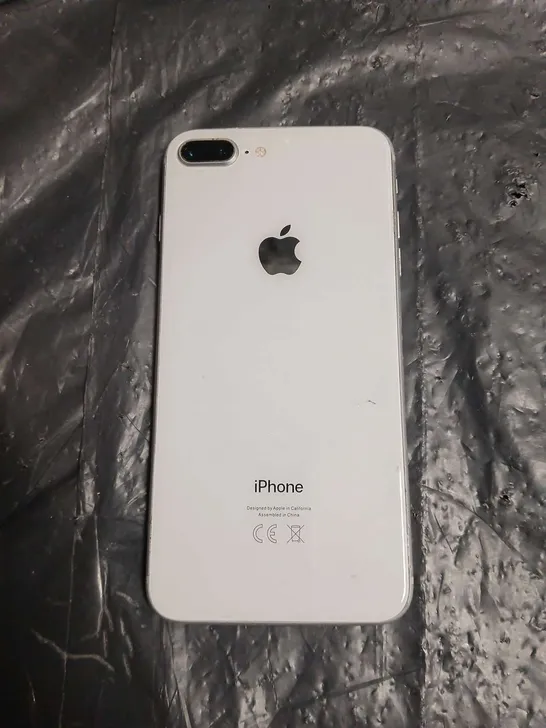 Lot 5104: APPLE IPHONE 8 PLUS SMARTPHONE - WHITE - 5365839 | Simon ...