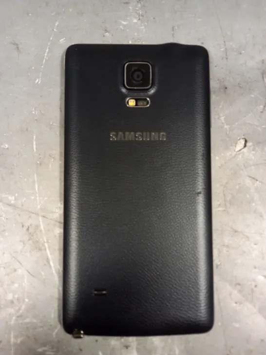 Lot 7105: SAMSUNG GALAXY NOTE 4 MOBILE PHONE - 4932526 | Simon Charles ...