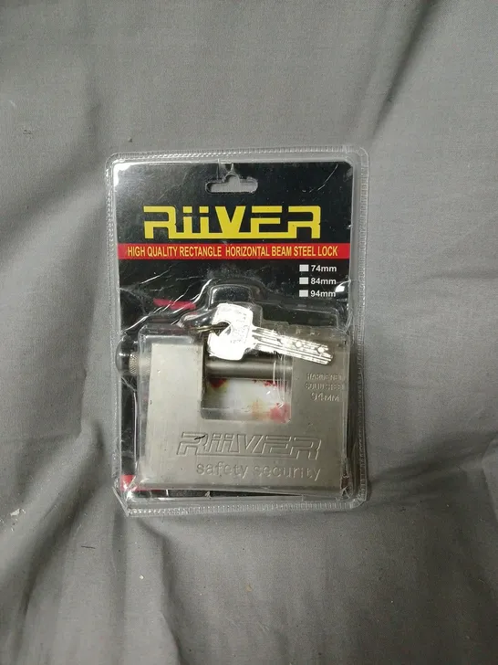Lot 3459: RIVER RECTANGULAR BEAM STEEL PADLOCK WITH KEYS – 94MM ...