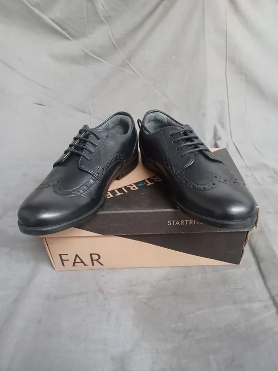 Lot 8539: BOXED PAIR OF START RITE KIDS BROGUE SHOES IN BLACK LEATHER ...