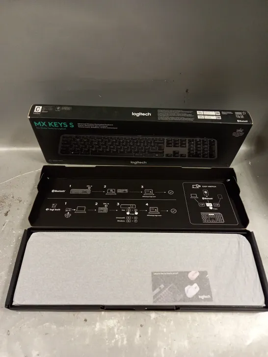Lot 5411: BOXED LOGITECH MX KEY S KEYBOARD IN BLACK - 4934817 | Simon ...