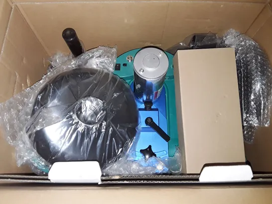 Lot 2191: THE PACEMAN 245 EDGE BOWLING MACHINE - 4584080 | Simon ...