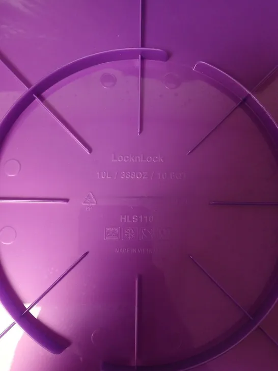 Lot 40: LOCKNLOCK HLS110 10L AIRTIGHT STORAGE CONTAINER – PURPLE LID ...