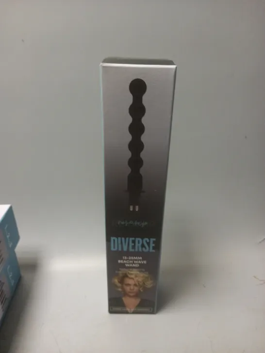 Lot 4395: BOXED REVAMP PROFESSIONAL DIVERSE 13-25MM BEACH WAVE WAND ...