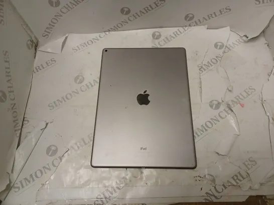 Lot 3025: APPLE IPAD PRO IN GREY MODEL A1584 - 4589893 | Simon Charles ...