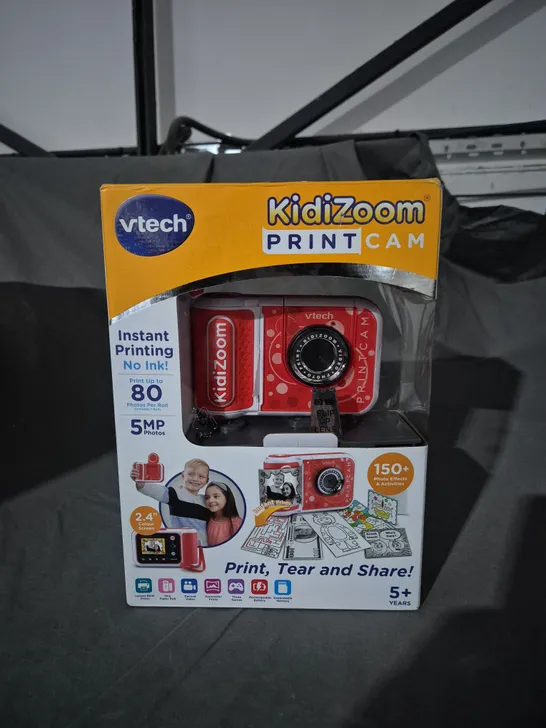 Lot 7002: VTECH KIDIZOOM PRINT CAM - AGES 5+ - 4998235 | Simon Charles ...