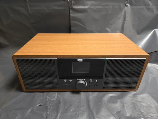 Lot 2101: BOXED BUSH DAB+ /DAB DIGITAL FM RADIO WITH CD PLAYER ...