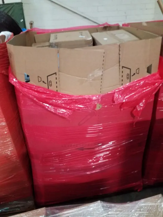 Lot 229: PALLET CONTAINING ASSORTED PRODUCTS INCLUDING RETRACTABLE ...